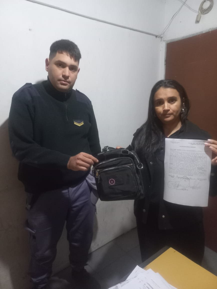Fue detenido luego de robar una cartera de un negocio – Infoqom