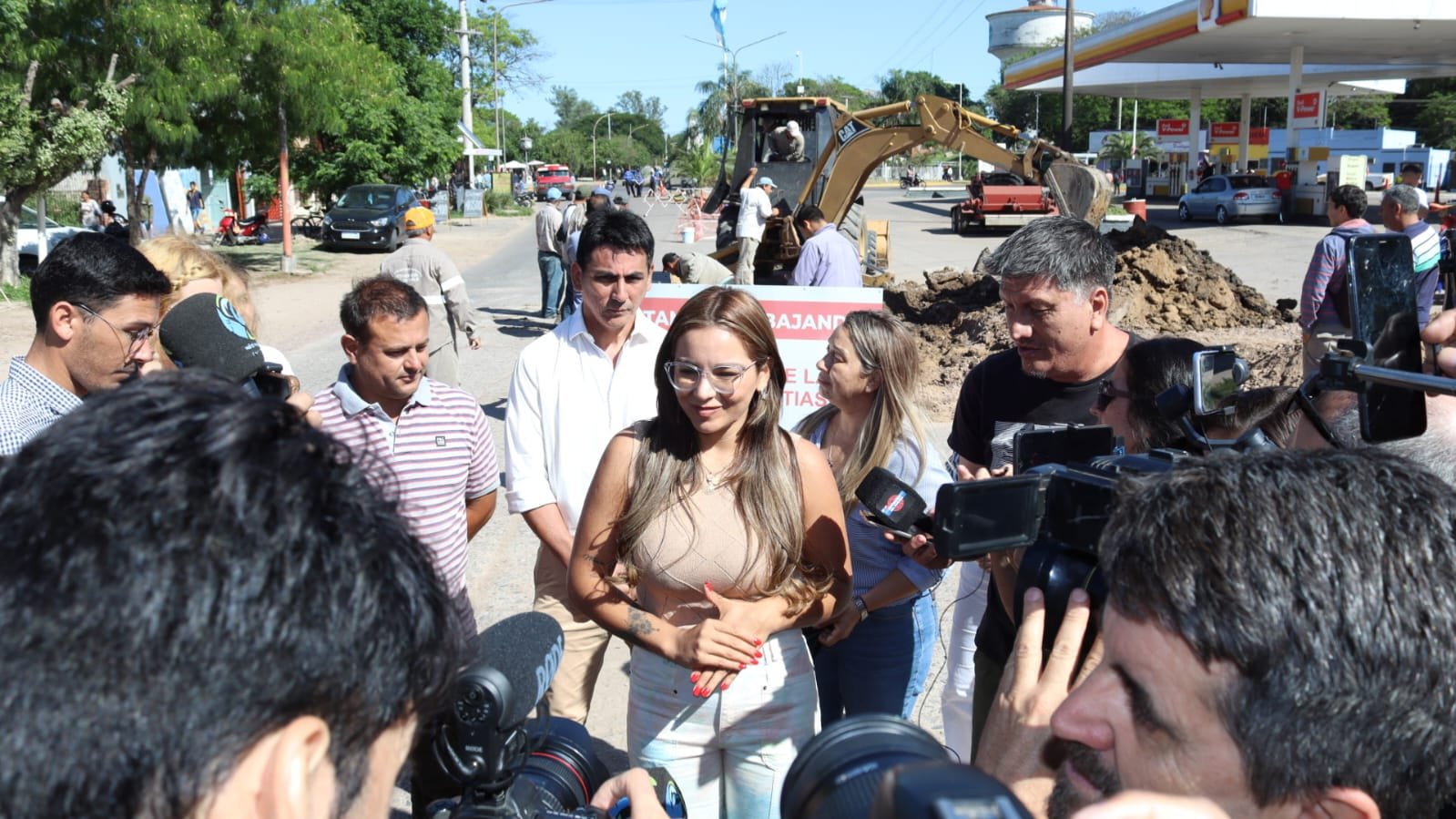 Barranqueras: Magda Ayala presentó el nuevo Plan de Bacheo que ...